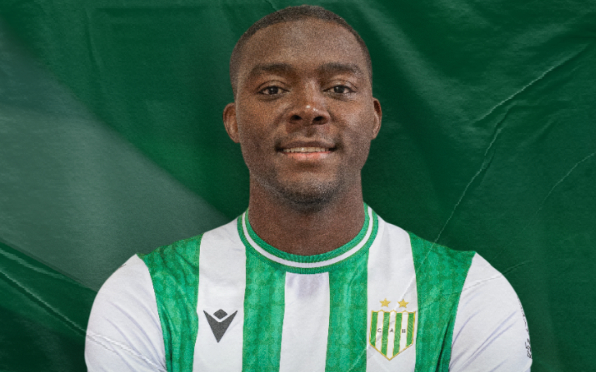 Banfield anuncia contratação de zagueiro antes de jogo contra o ...