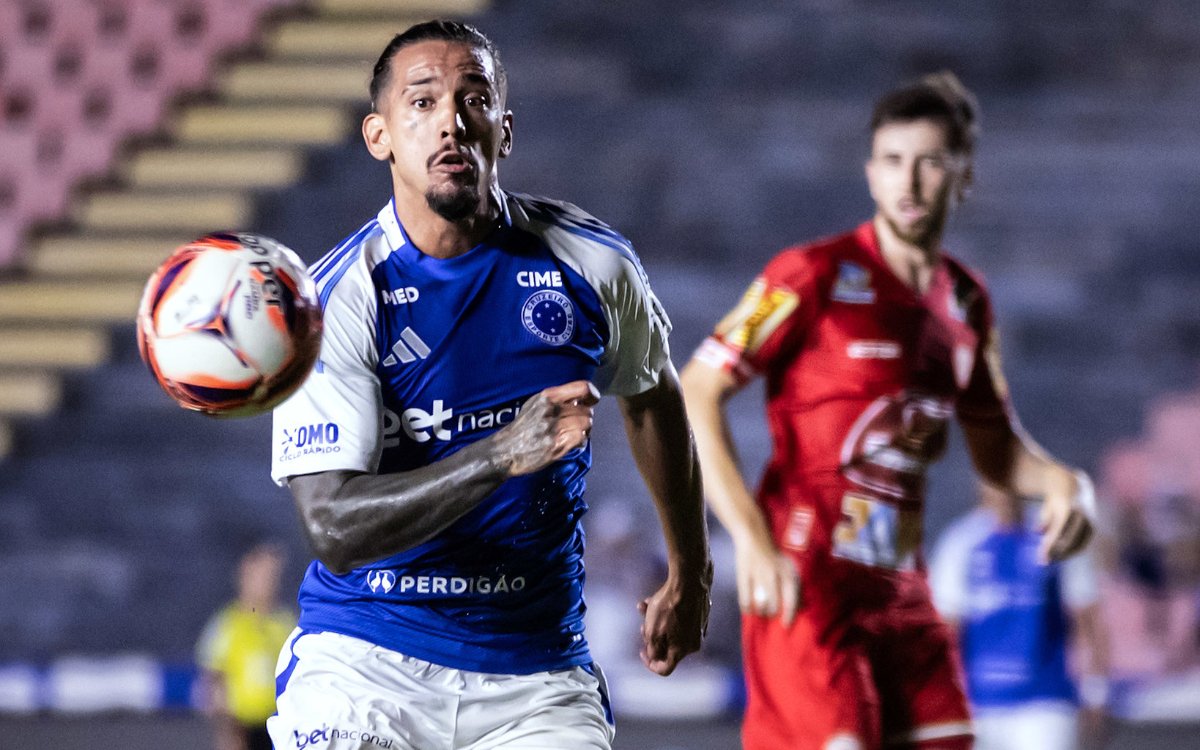 Como foi a estreia de Chico da Costa, elogiado por Tite após vitória do ...